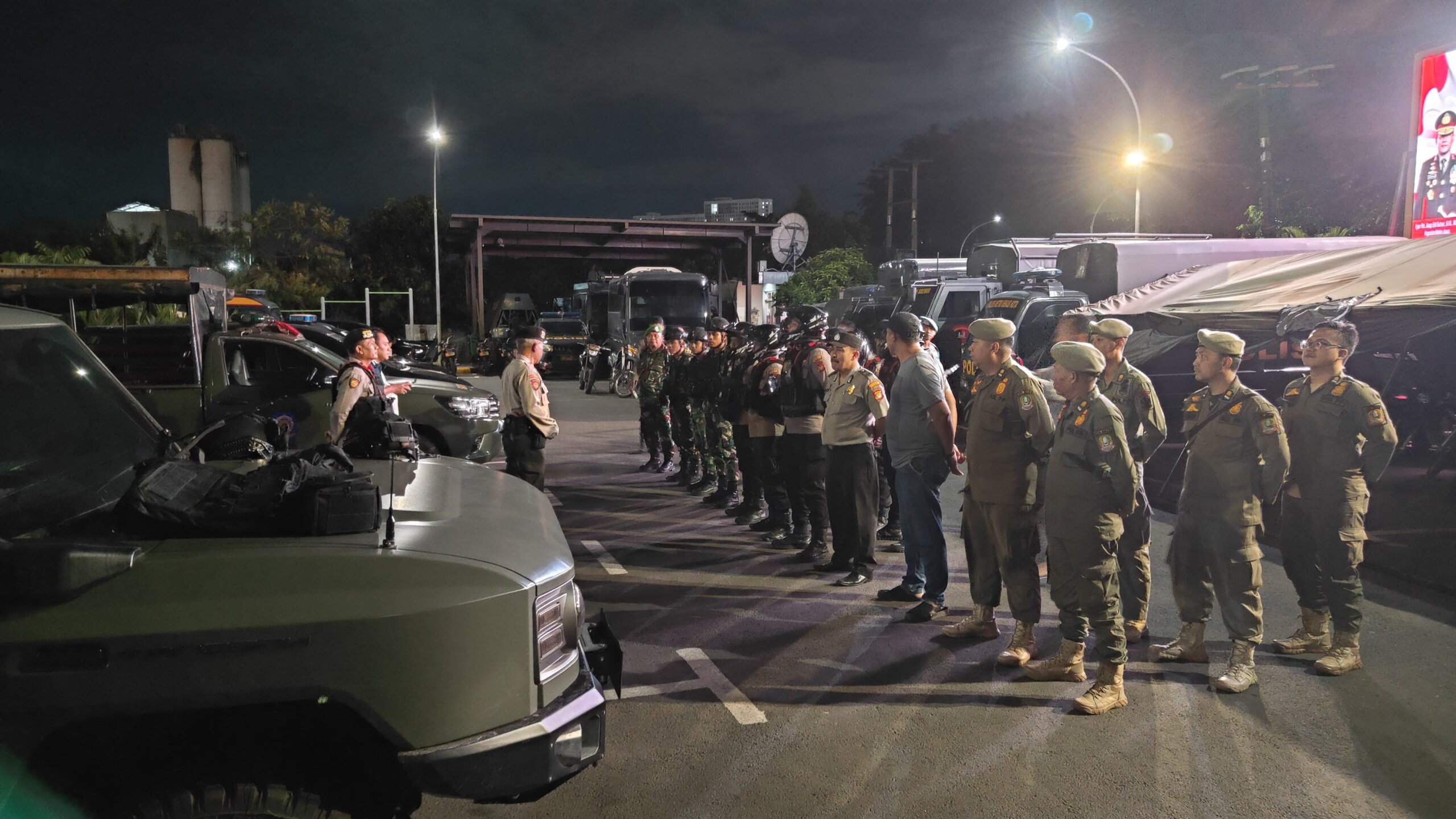 Patroli Skala Besar Tiga Pilar, Kodim 0507/Bekasi Pastikan Kota Aman ...